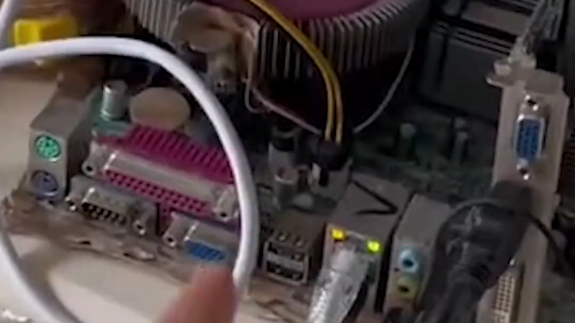 Chinese Boy Builds a $15 PC -- Superpixel